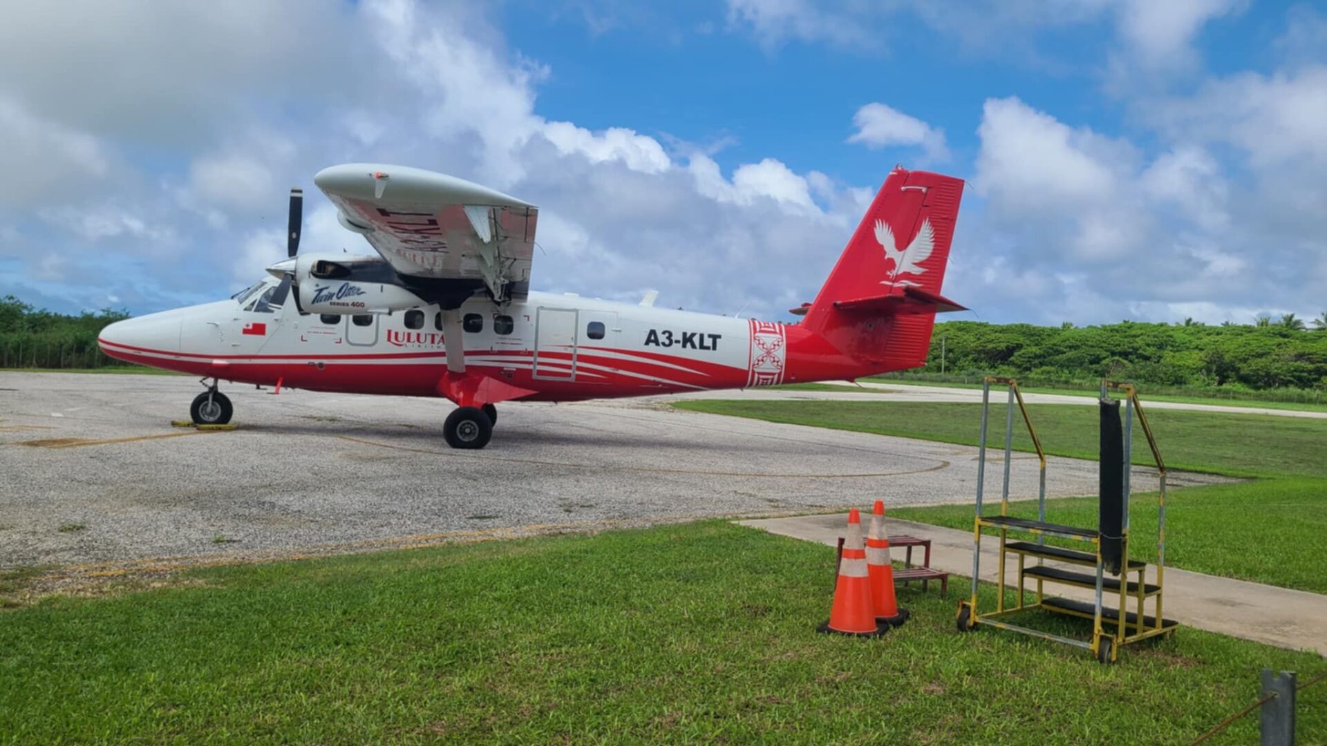 Police Minister defends Sunday emergency flight as Hu‘akavameiliku ...
